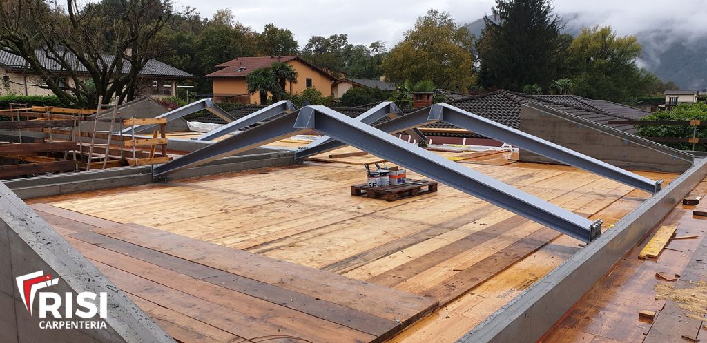 Copertura Tetti Lugano e Ticino - Carpenteria Ticino | RISI Carpenteria SA